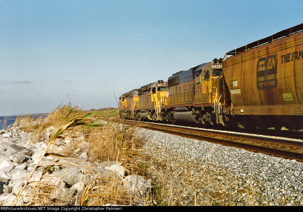 UP B4251 Trails on NS No. 314